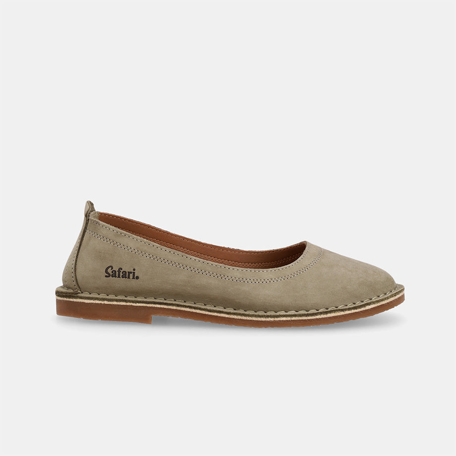 Safari Collection – Bata Official Website